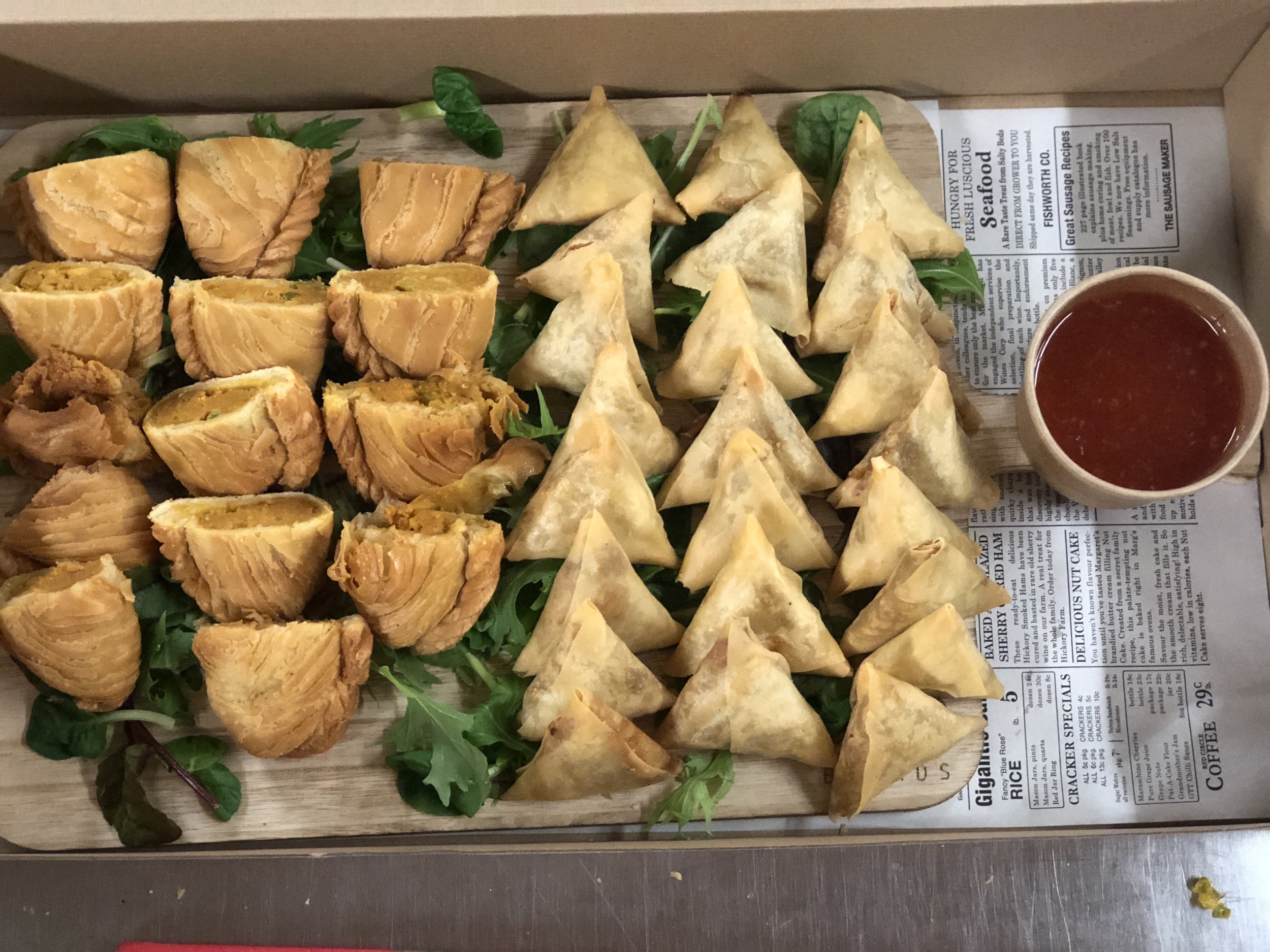 Mixed Meat Samosa/Spring roll platter